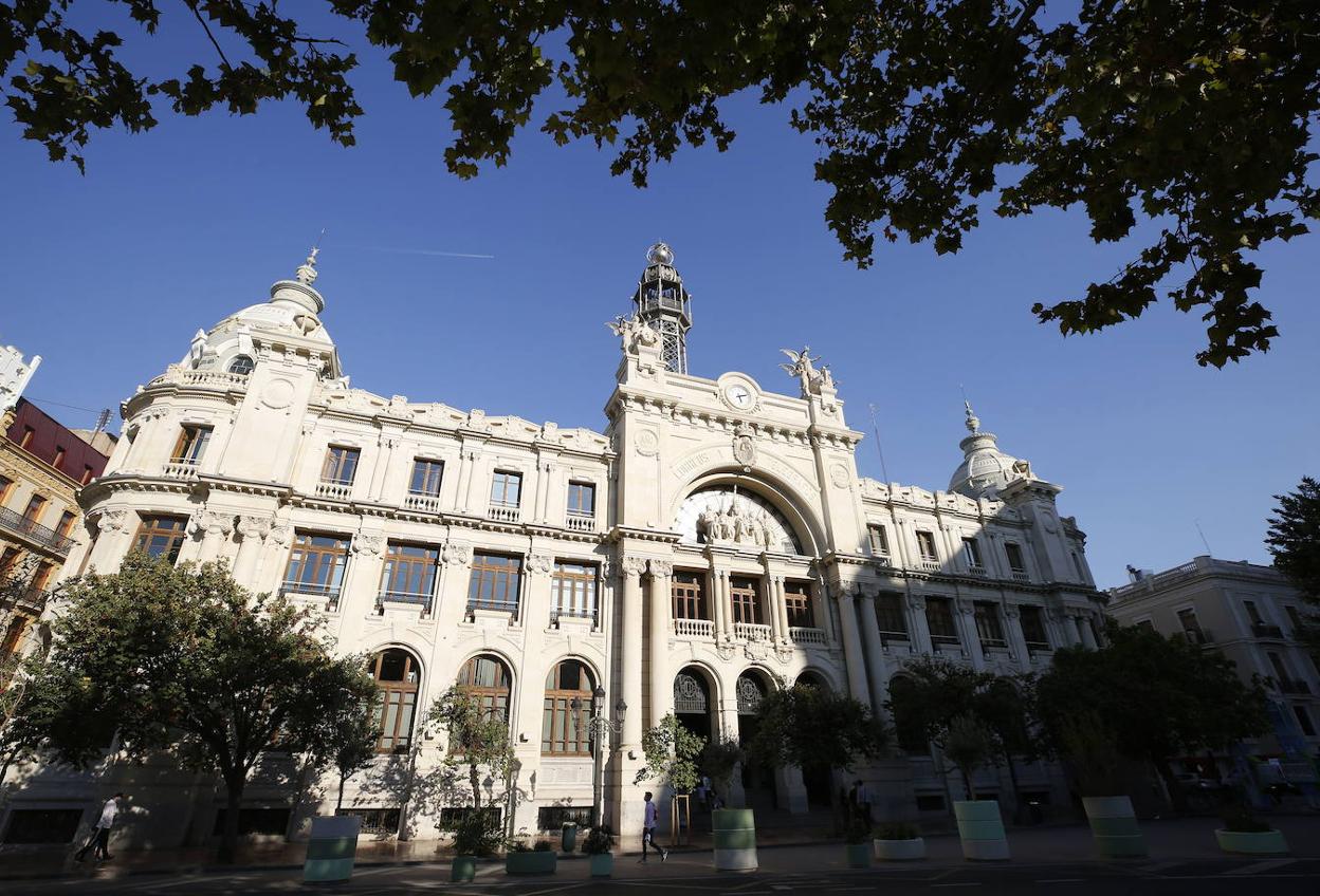 Edificio de Correos en Valencia | Puig destinará 20 millones a convertir Correos en un centro ...